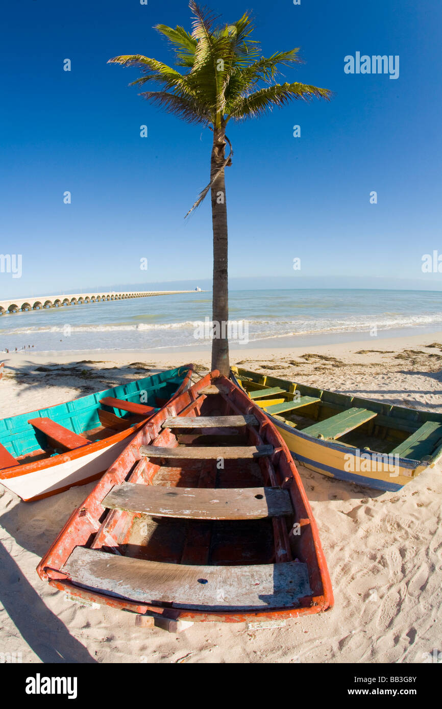Gulf mexico beach in progreso hi-res stock photography and images - Alamy