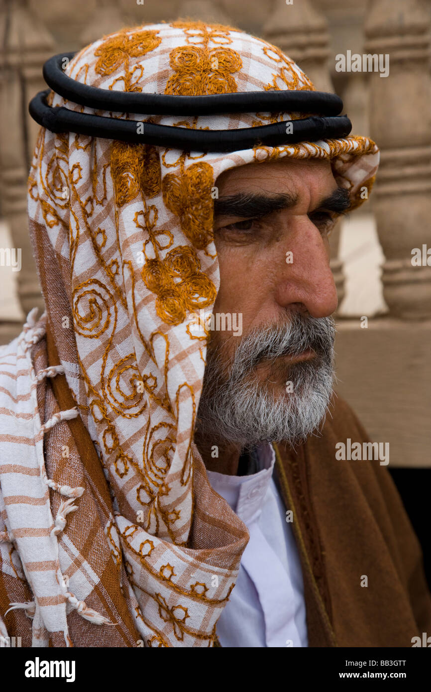 Traditional syrian dress hi-res stock photography and images - Alamy
