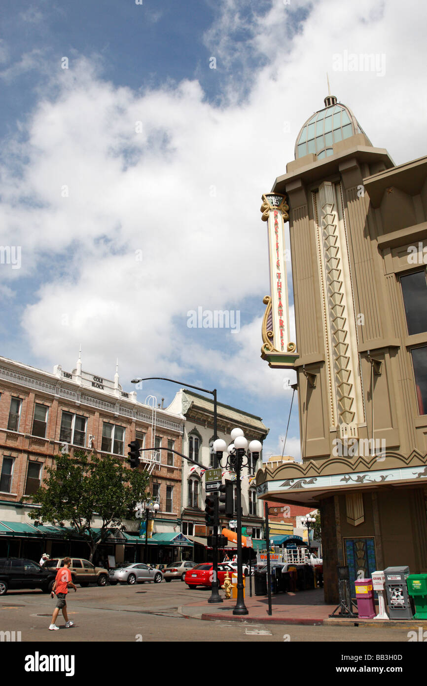 Cole block building hi-res stock photography and images - Alamy