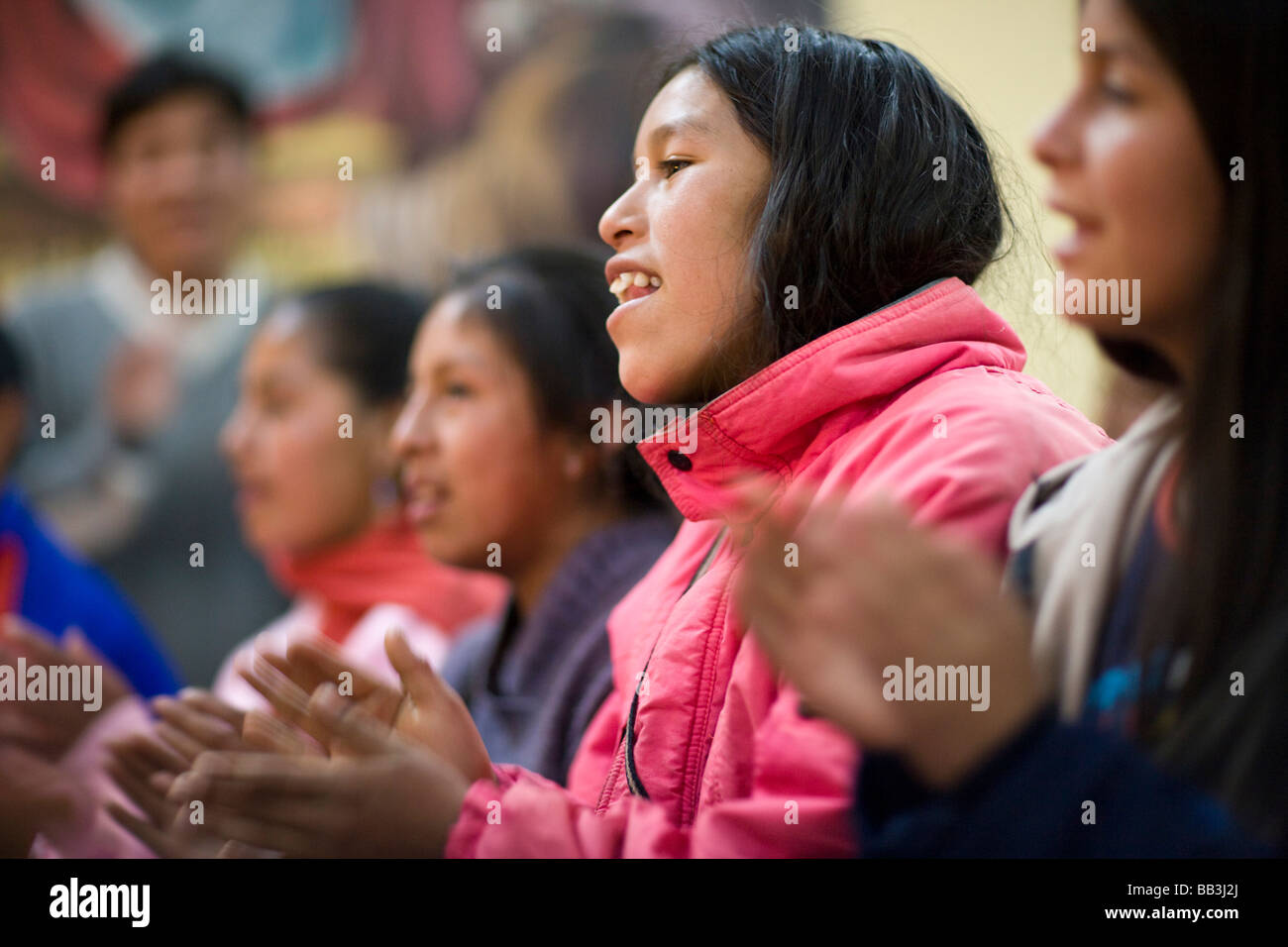 Children singing and clapping, Ollantayambo, Peru Stock Photo - Alamy