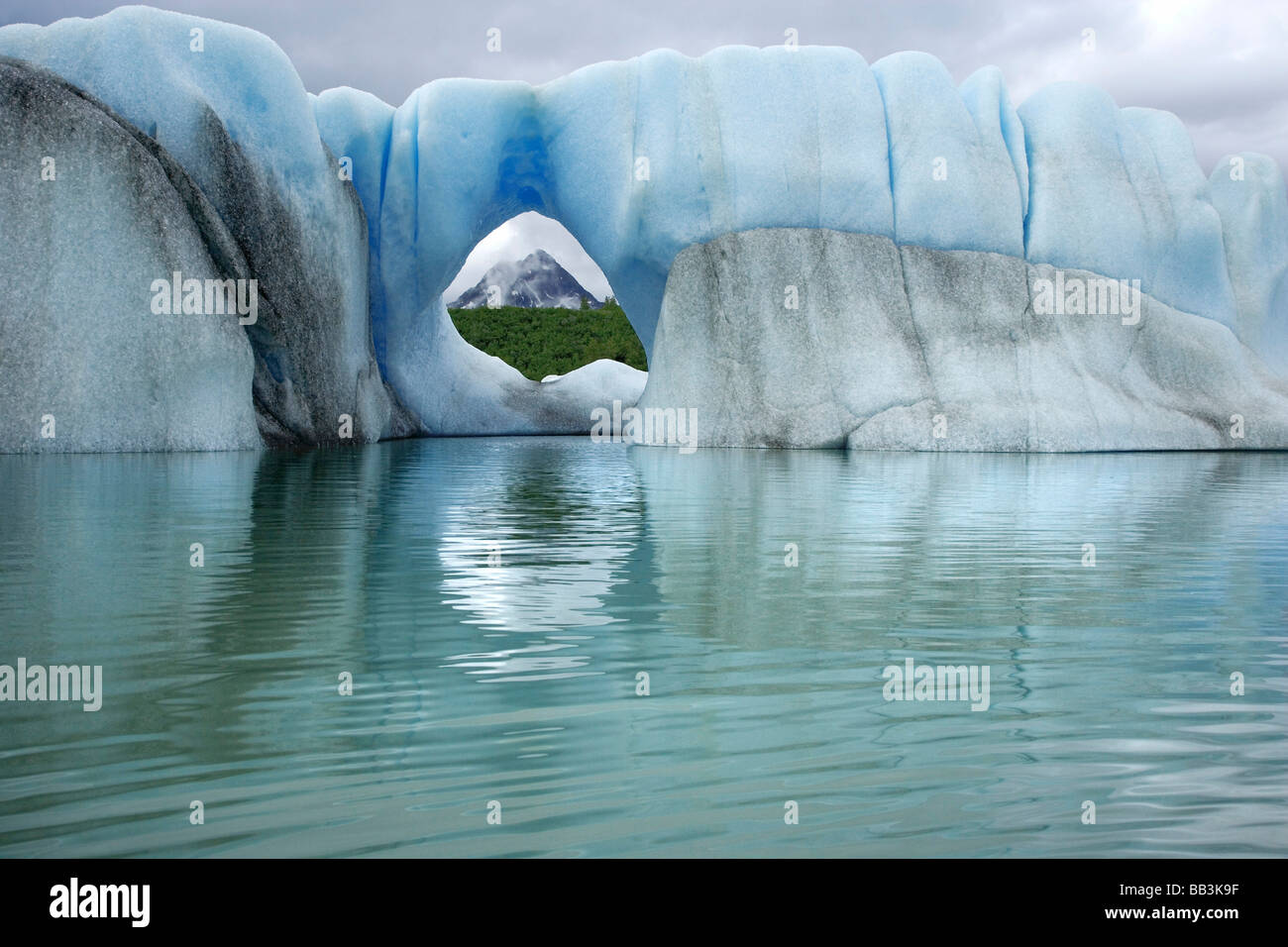 Alsek lake alaska hi-res stock photography and images - Alamy
