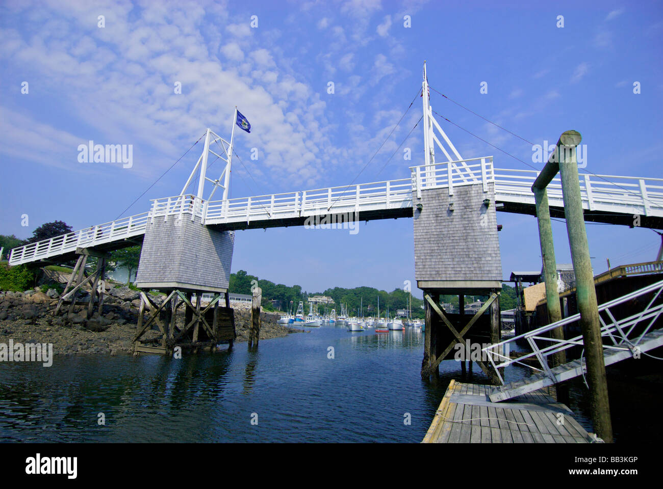 USA, New England, Maine, Ogunquit, drawbridge in Perkins Cove Stock ...