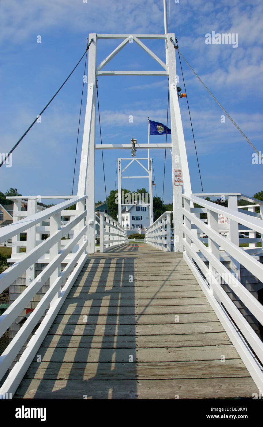 USA, New England, Maine, Ogunquit, drawbridge in Perkins Cove Stock ...