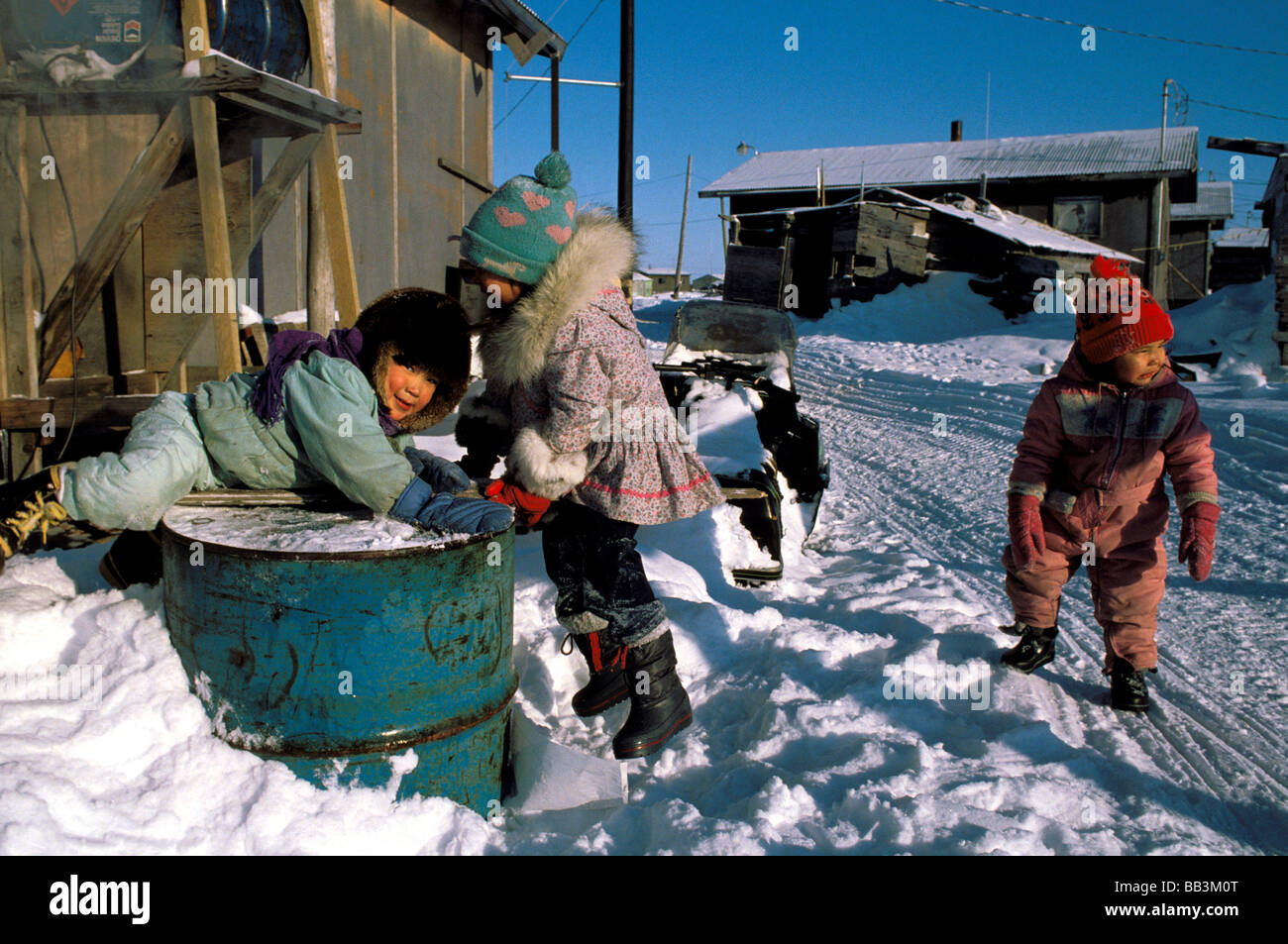 Eskimo girl alaska hi-res stock photography and images - Alamy