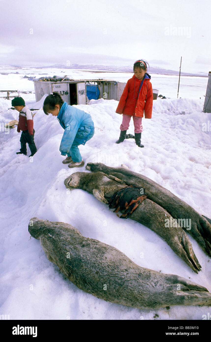 Alaska eskimo children hi-res stock photography and images - Alamy