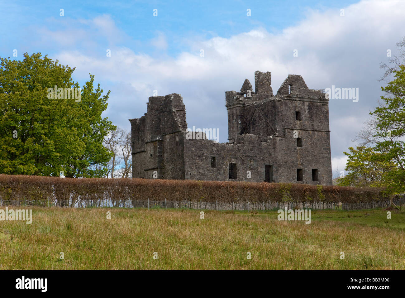 Empty castle hi-res stock photography and images - Alamy