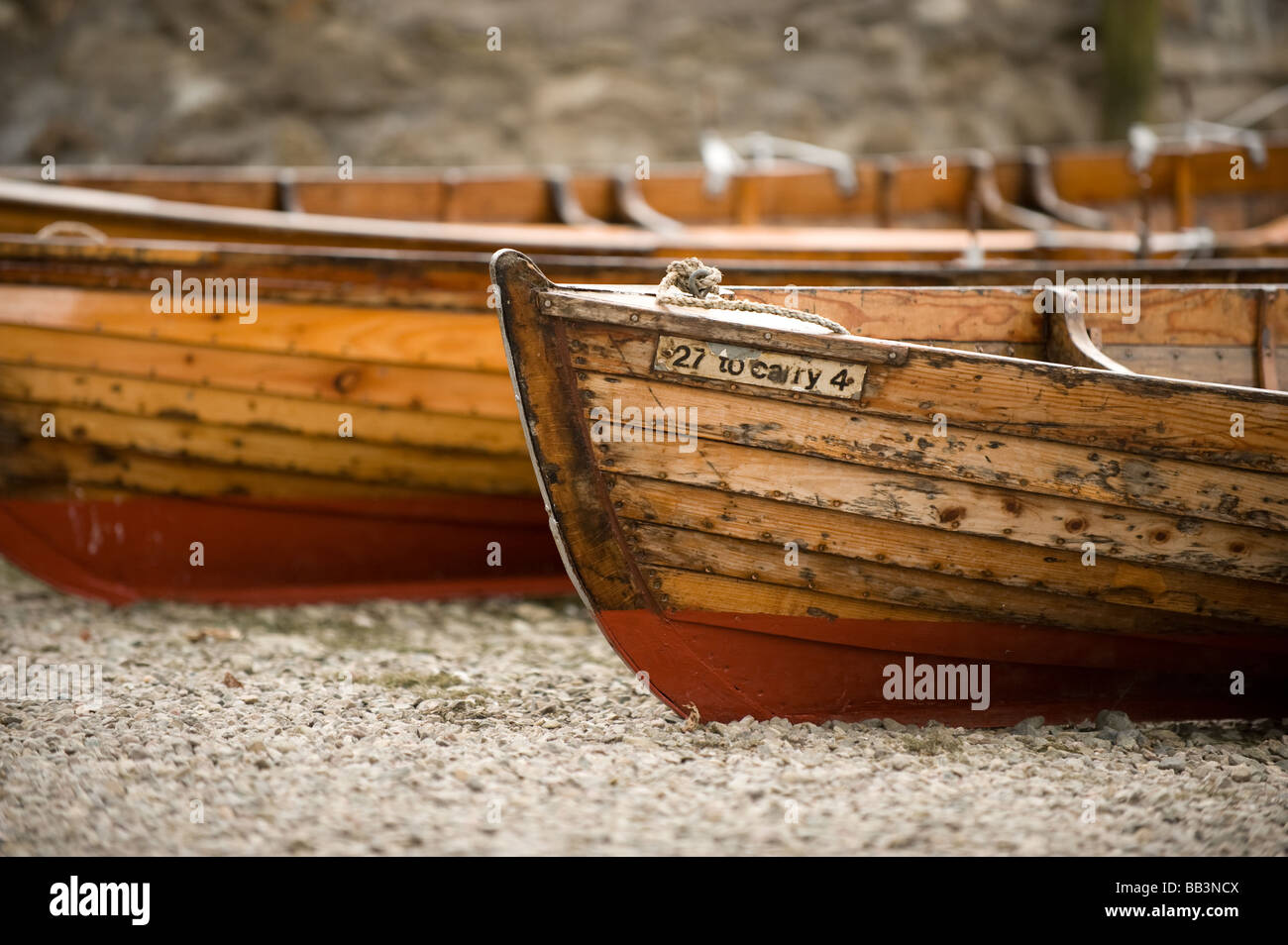 Small rowing boats hi-res stock photography and images - Alamy