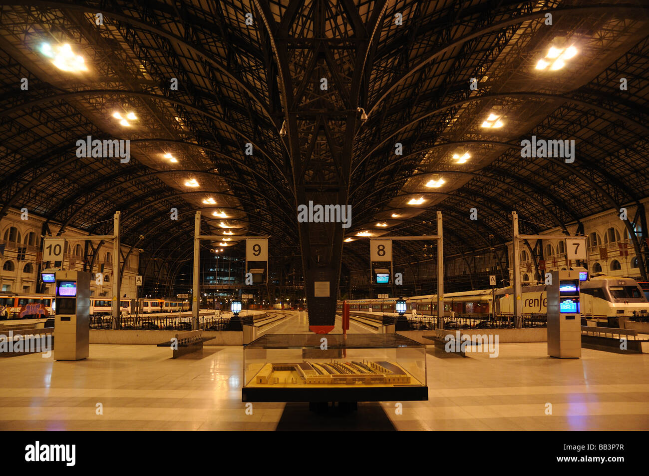 Barcelona railway hi-res stock photography and images - Alamy