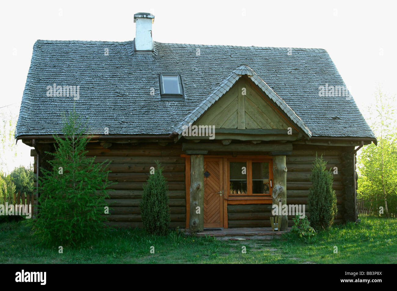 Log columns hi-res stock photography and images - Alamy