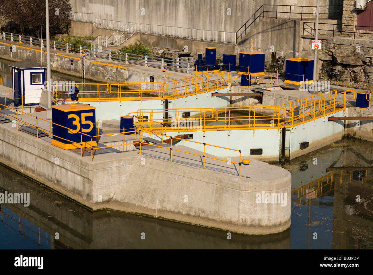 Lockport locks hi-res stock photography and images - Alamy