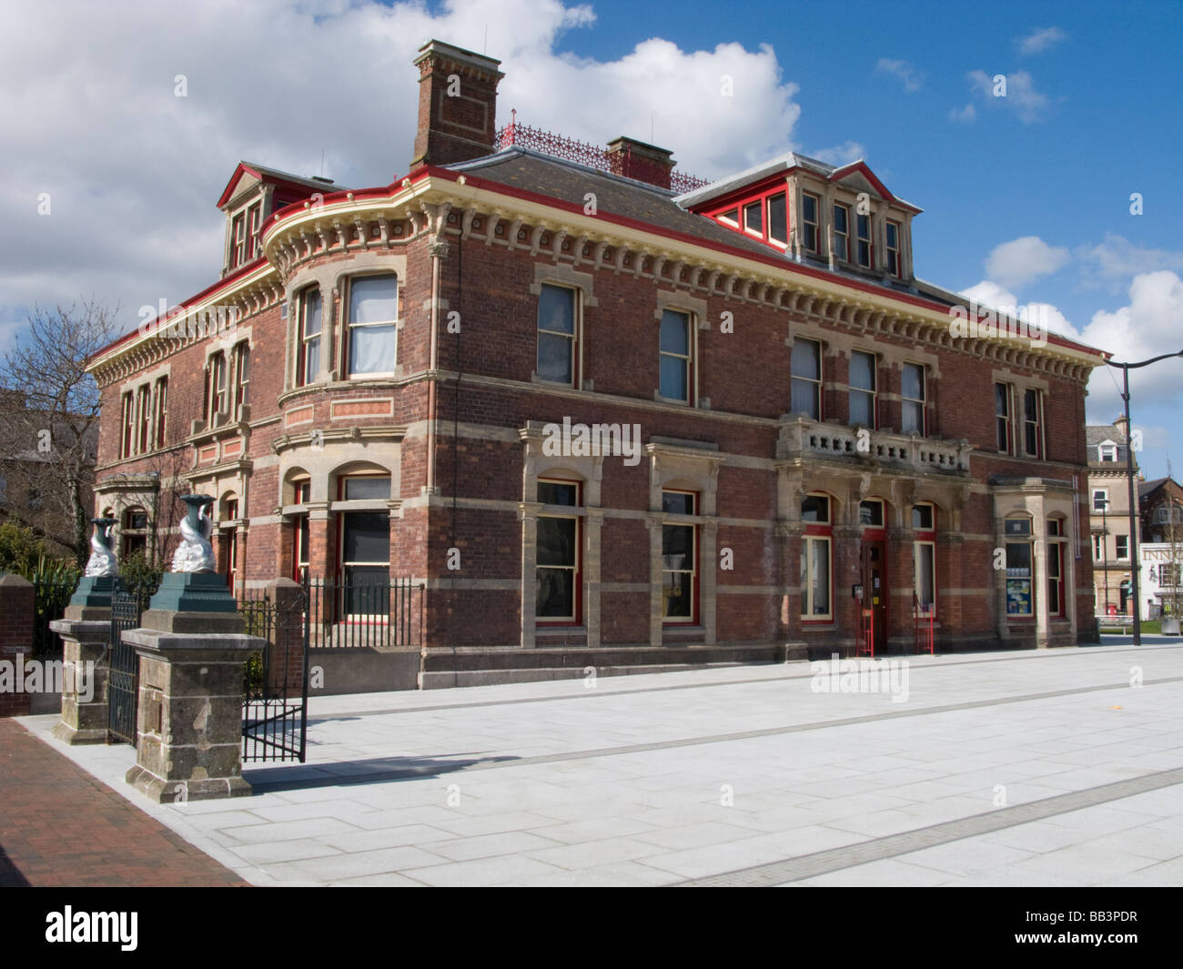 Barnstaple town centre hi-res stock photography and images - Alamy