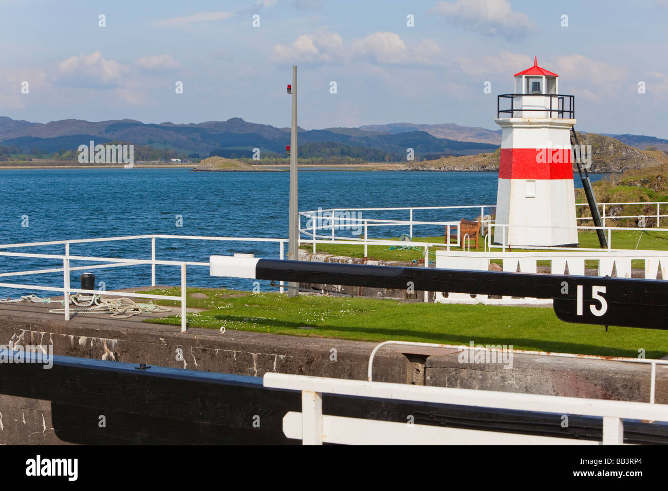 Crinan sea lock hi-res stock photography and images - Alamy