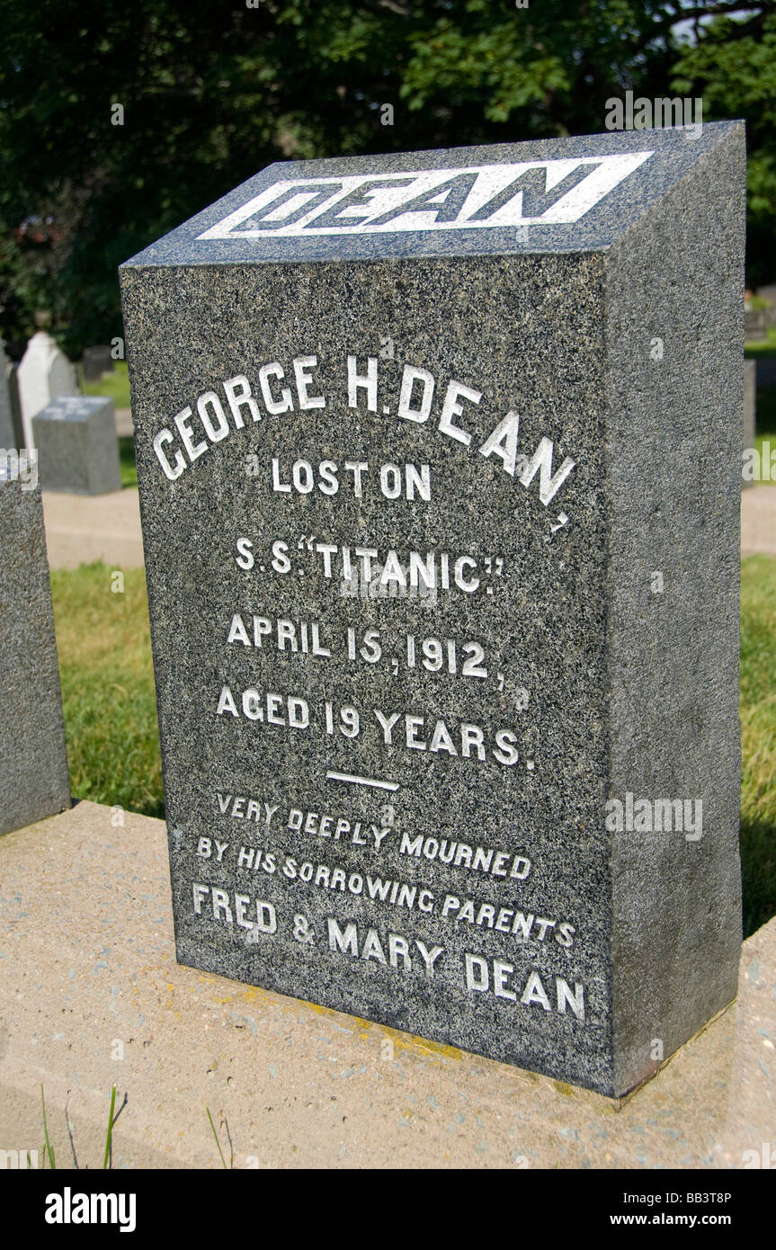 Titanic graveyard fairview lawn cemetery hi-res stock photography and ...