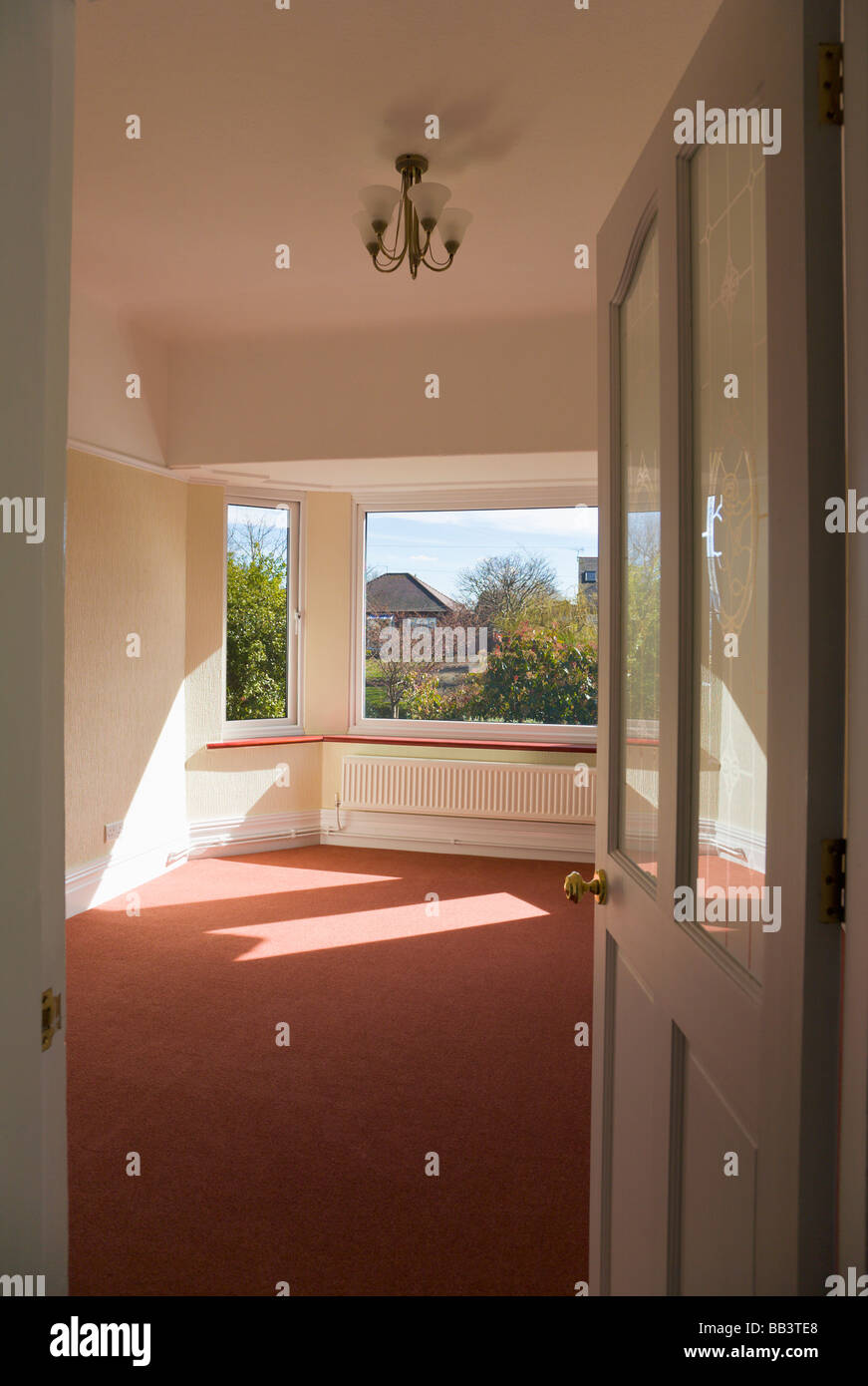 Looking into empty room Stock Photo - Alamy