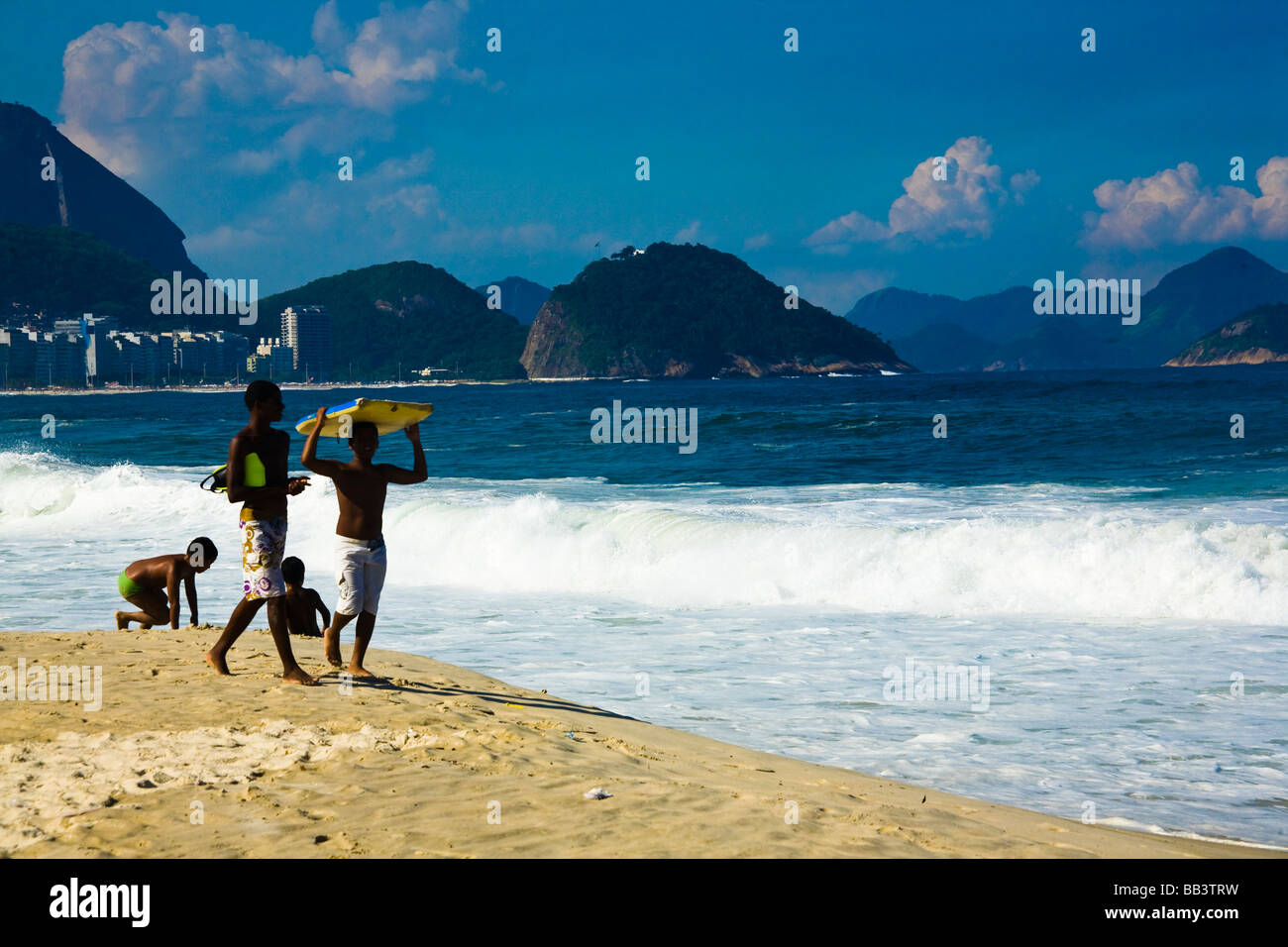 Favela kids poor kids hi-res stock photography and images - Alamy
