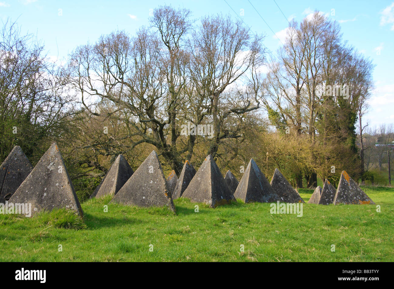 Anti tank blocks hi-res stock photography and images - Alamy