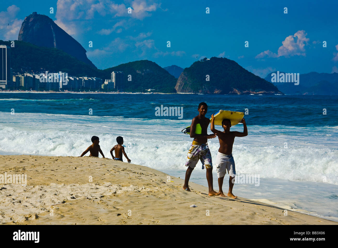 Rio de janeiro children hi-res stock photography and images - Alamy