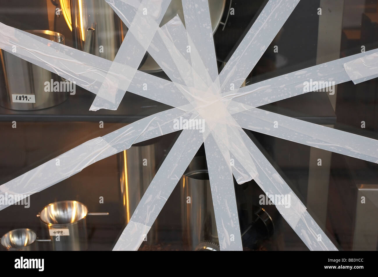 broken shop window Stock Photo - Alamy