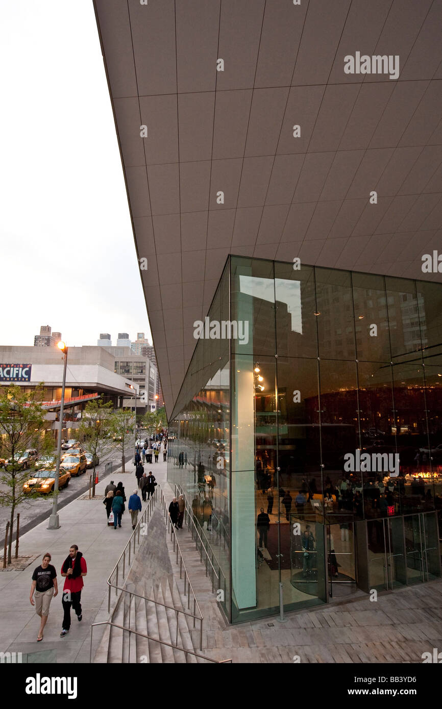 Alice tully hall at lincoln center hi-res stock photography and images ...