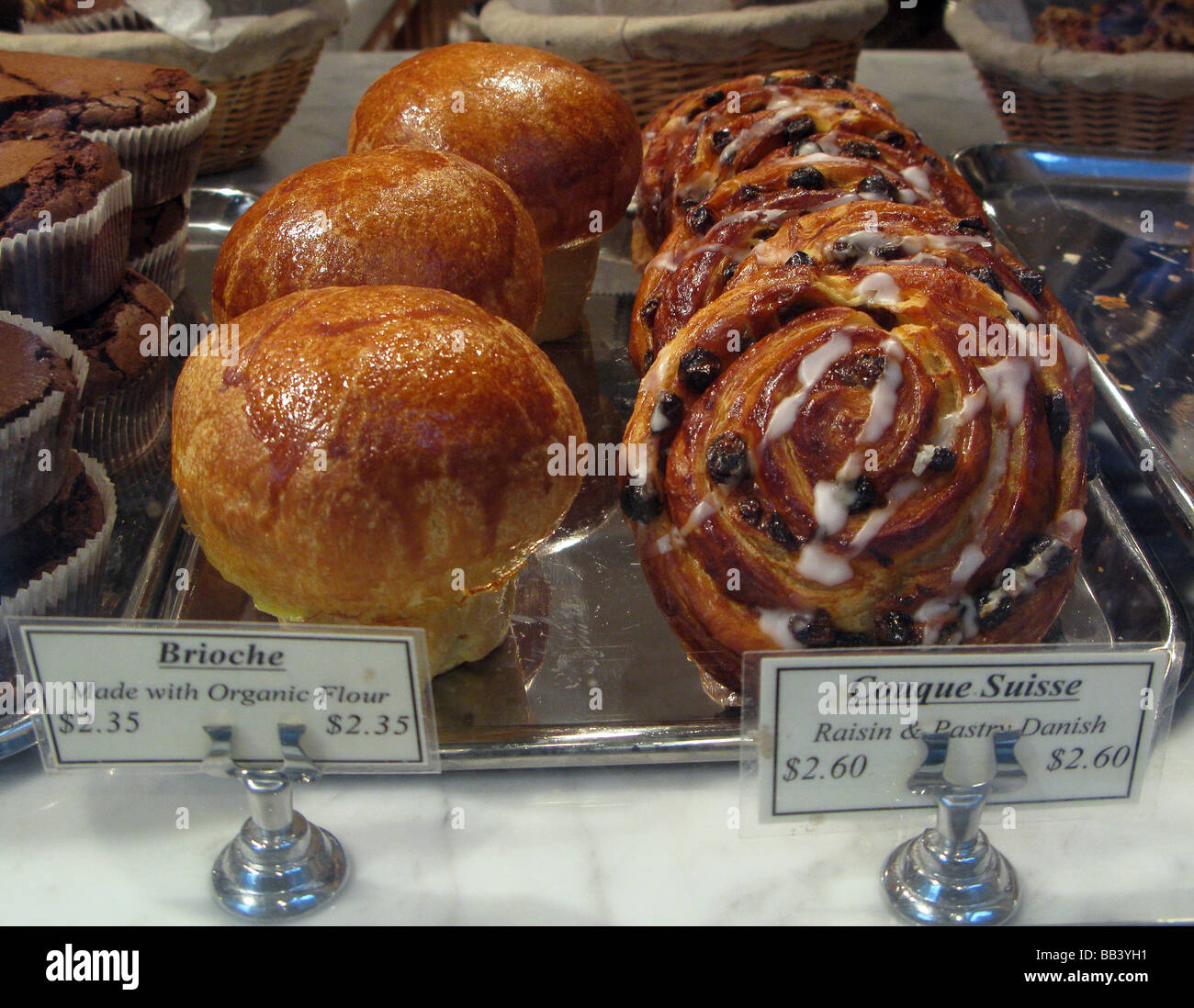 New York City, Bakery window Stock Photo - Alamy