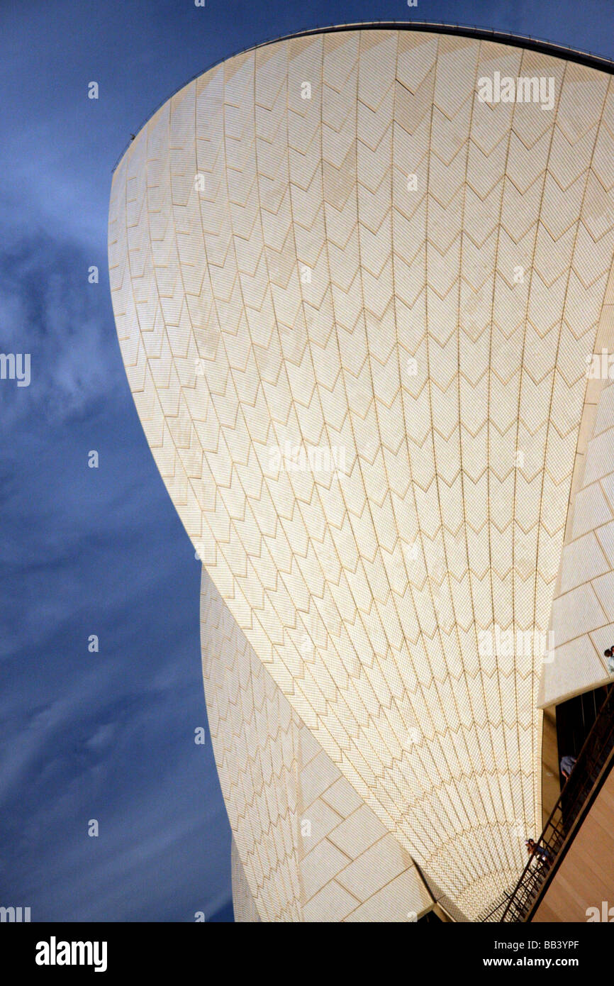 Parabola architecture hi-res stock photography and images - Alamy