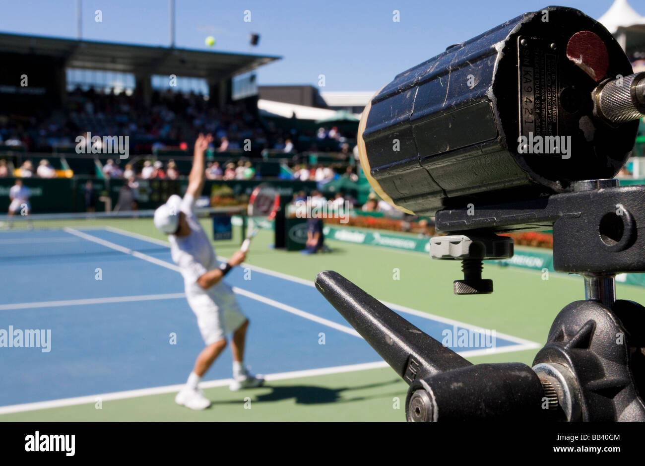 Radar device used to record speed of serves Stock Photo - Alamy