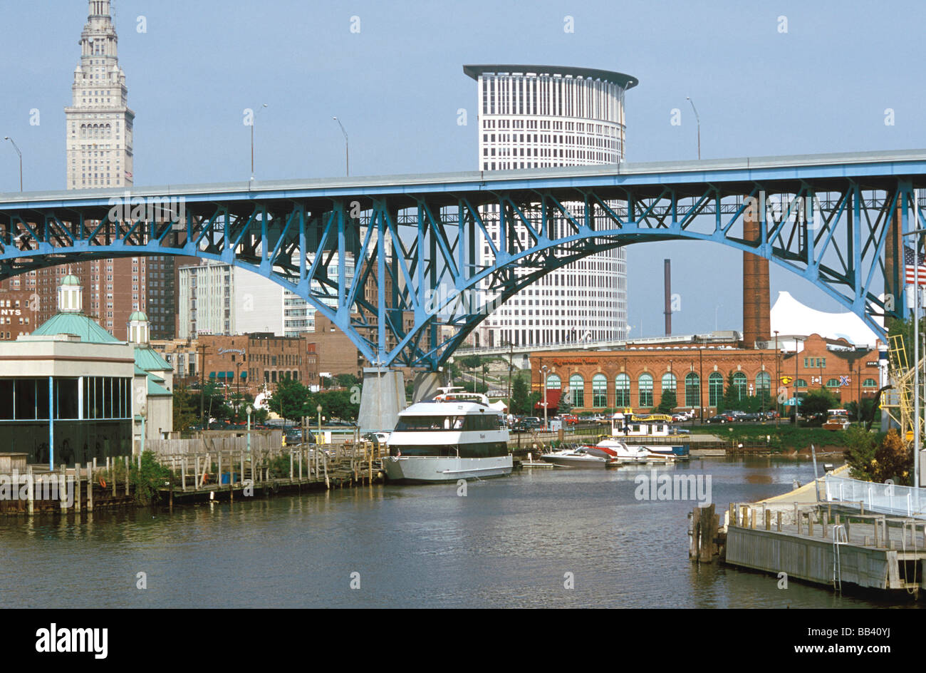 North America, USA, Ohio, Cleveland. Cuyahoga River Stock Photo - Alamy
