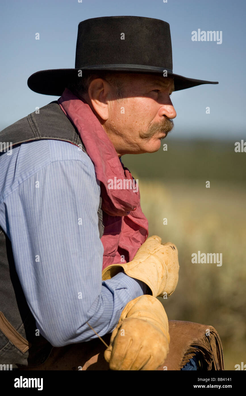 Cowboy profile hi-res stock photography and images - Alamy