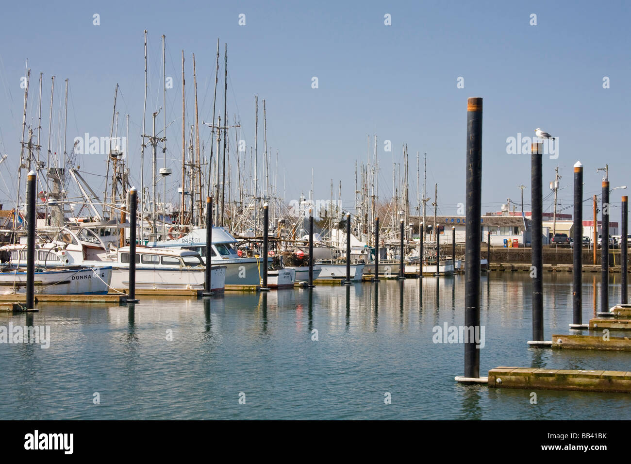 Oregon coast garibaldi fishing boats hi-res stock photography and ...