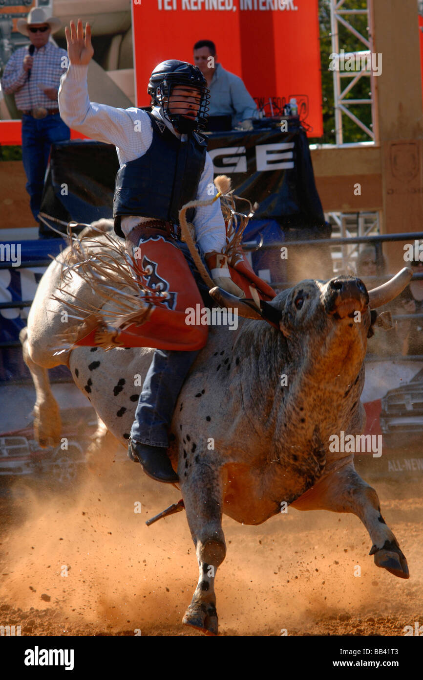 Classic rodeo action hi-res stock photography and images - Alamy