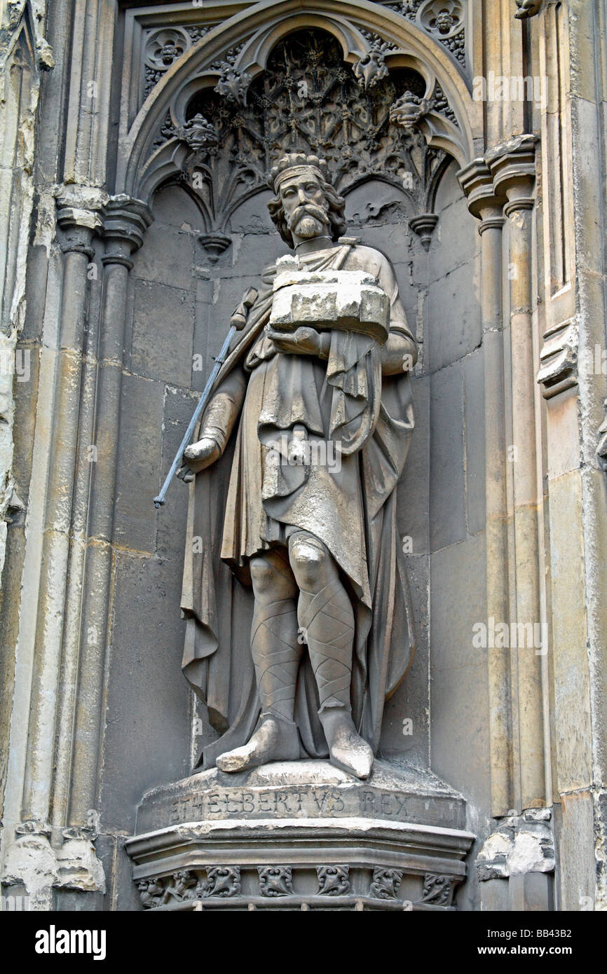 King Ethelbert of Kent Statue, Canterbury Cathedral, Kent, England ...