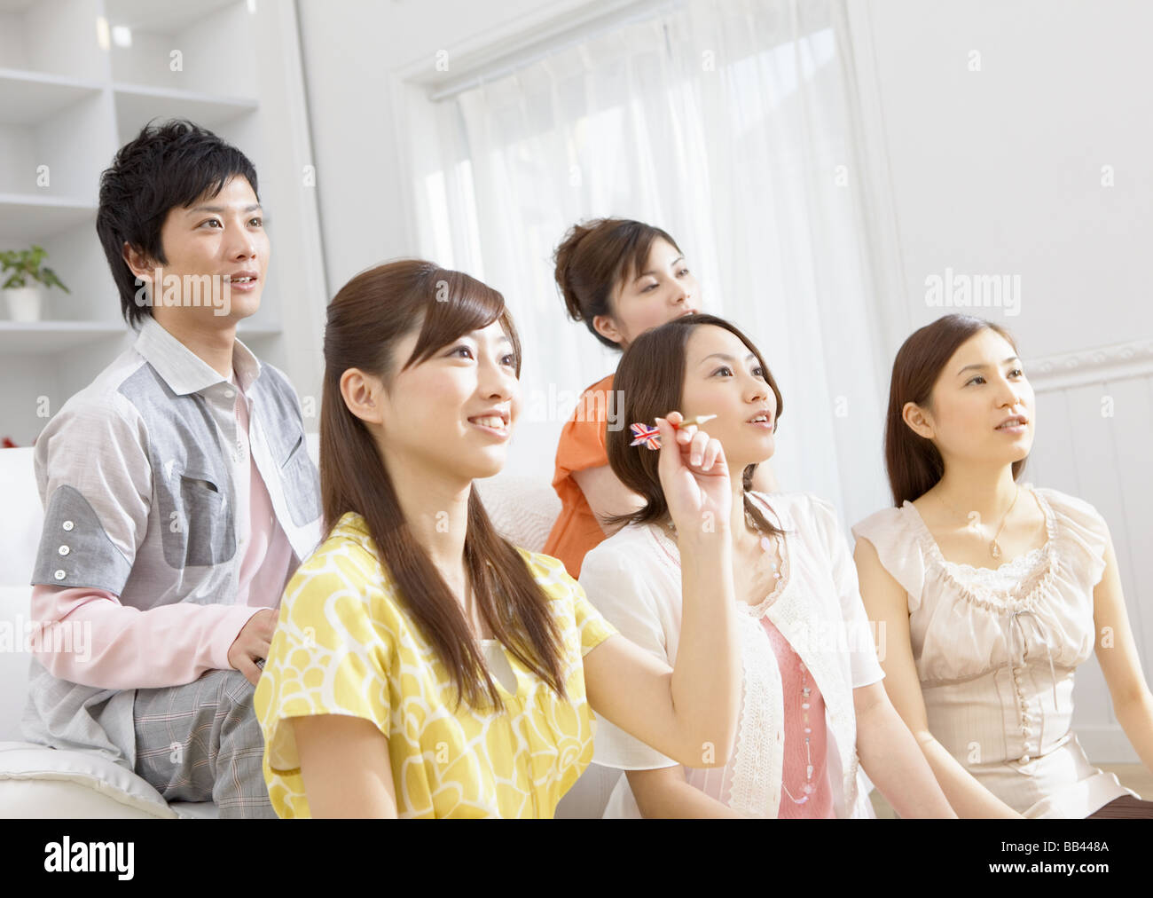 Playing darts hi-res stock photography and images - Alamy