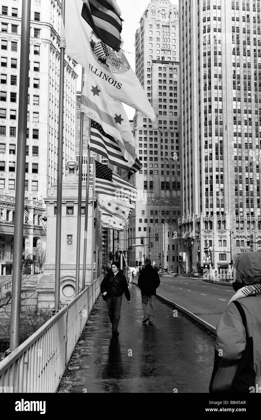 Winter street scene in downtown Chicago, IL Stock Photo - Alamy