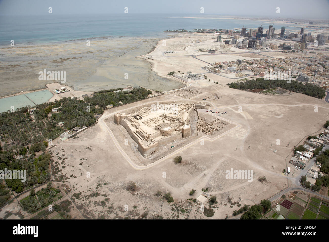 Aerial photograph of Bahrain Fort Manama Stock Photo - Alamy