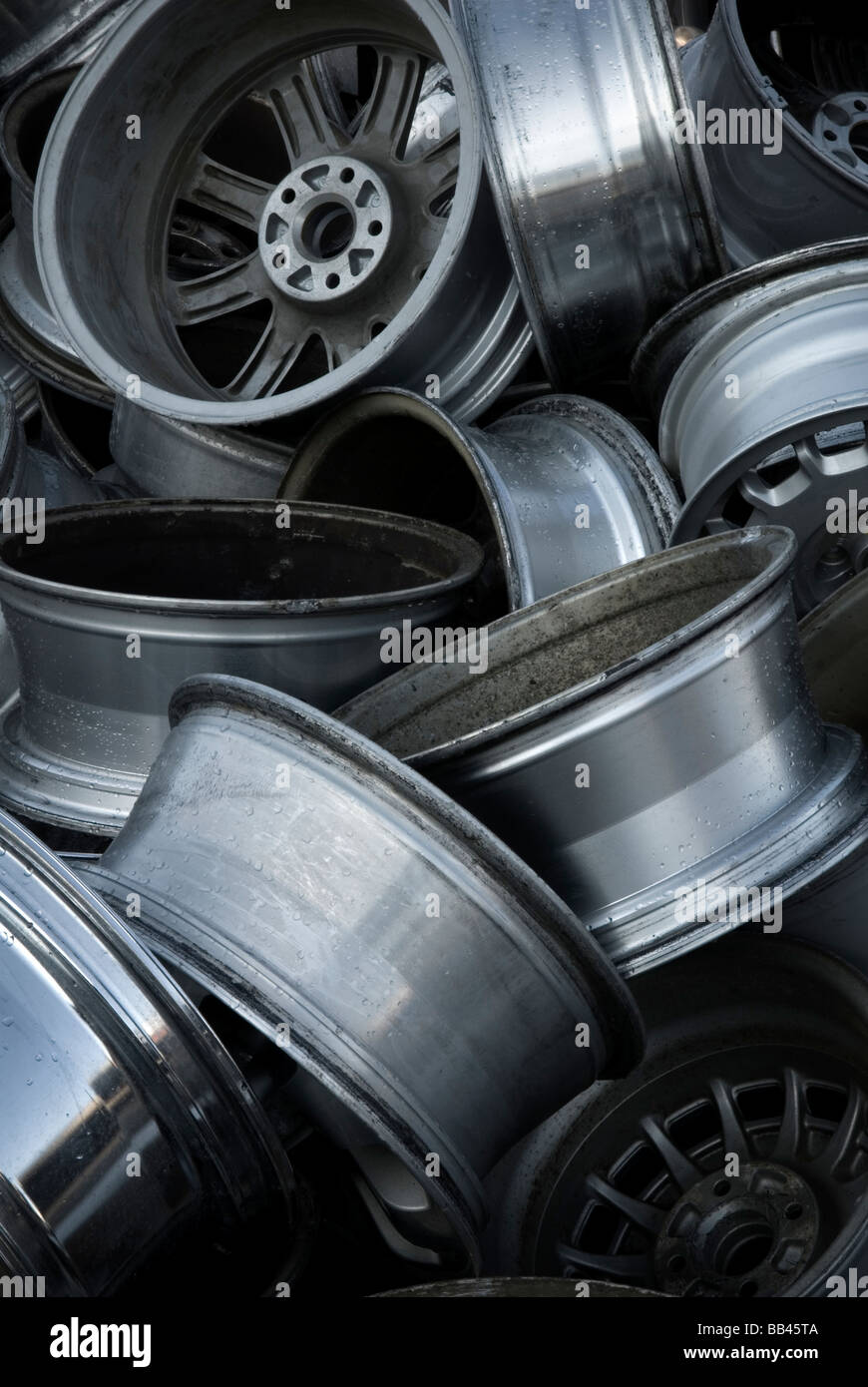 Metal wheel rims hi-res stock photography and images - Alamy