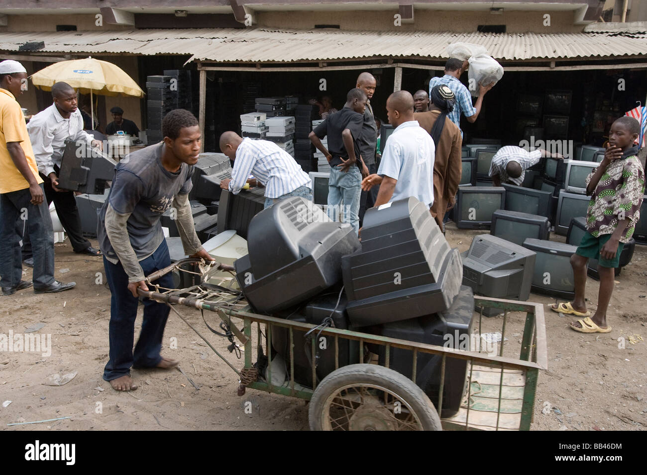 Computer market in Lagos, Nigeria Stock Photo - Alamy