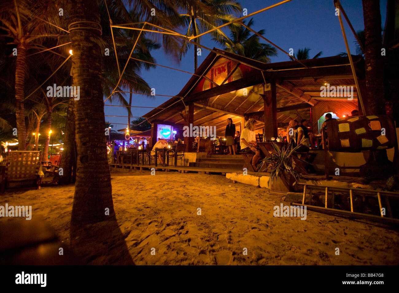 Funky and sophisticated beach bar in Caribbean Stock Photo - Alamy