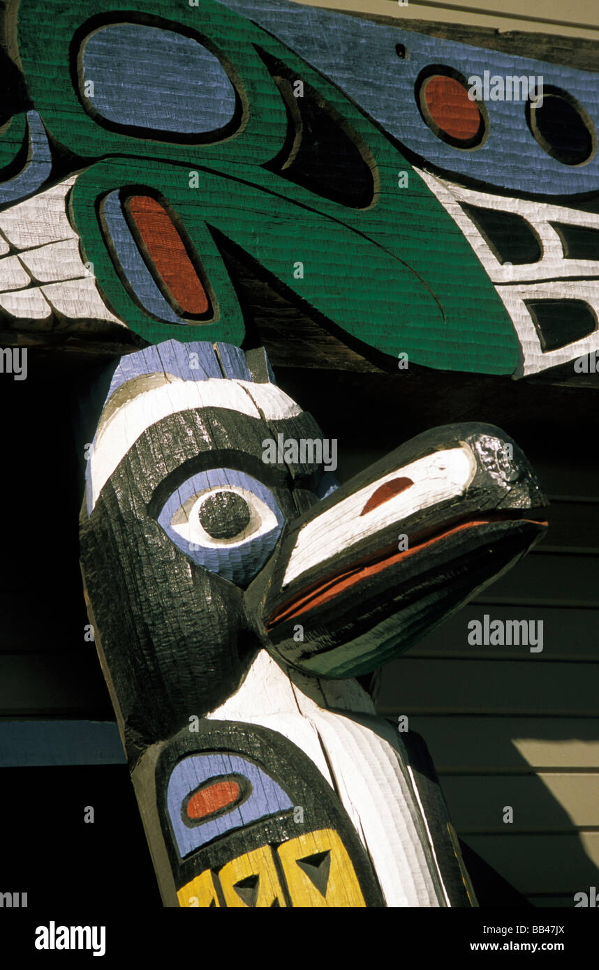 North America, USA, Washington State, Seattle. Totem pole outside of Ye ...