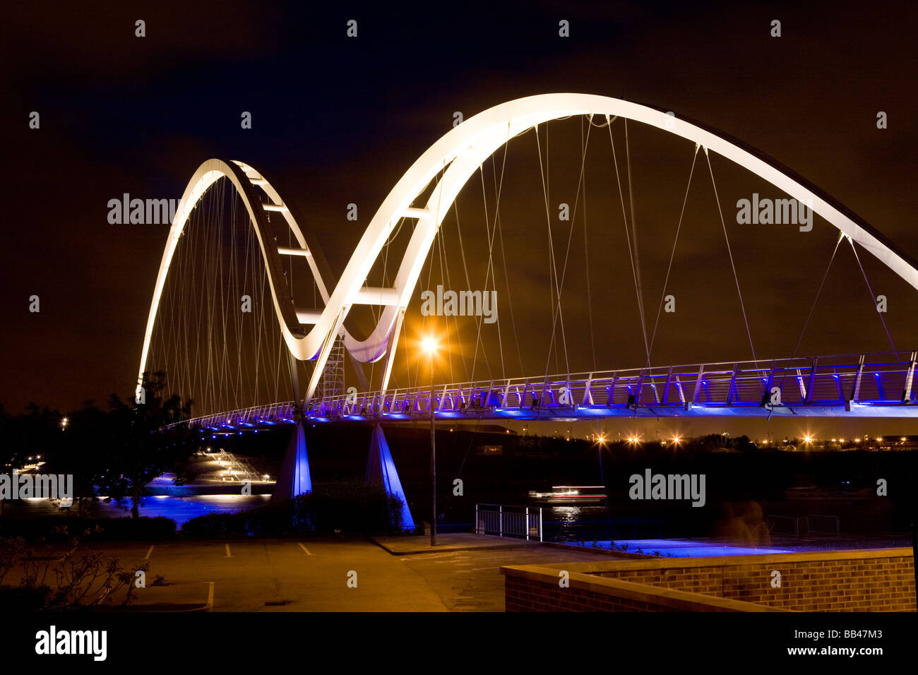 The Stockton Infinity Bridge Opening Night over the River Tees ...