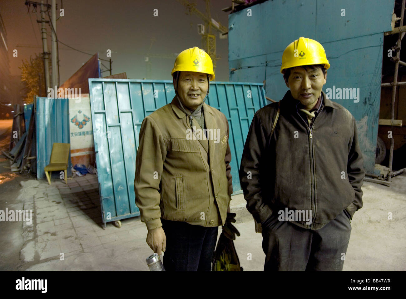 Chinese construction workers in Beijing, China Stock Photo - Alamy