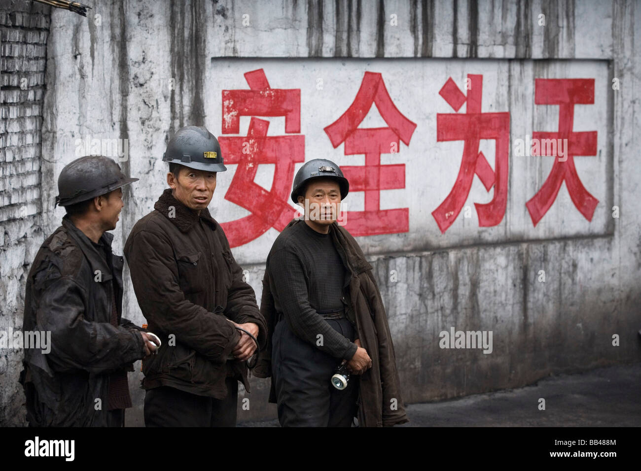 Chinese mine workers hi-res stock photography and images - Alamy