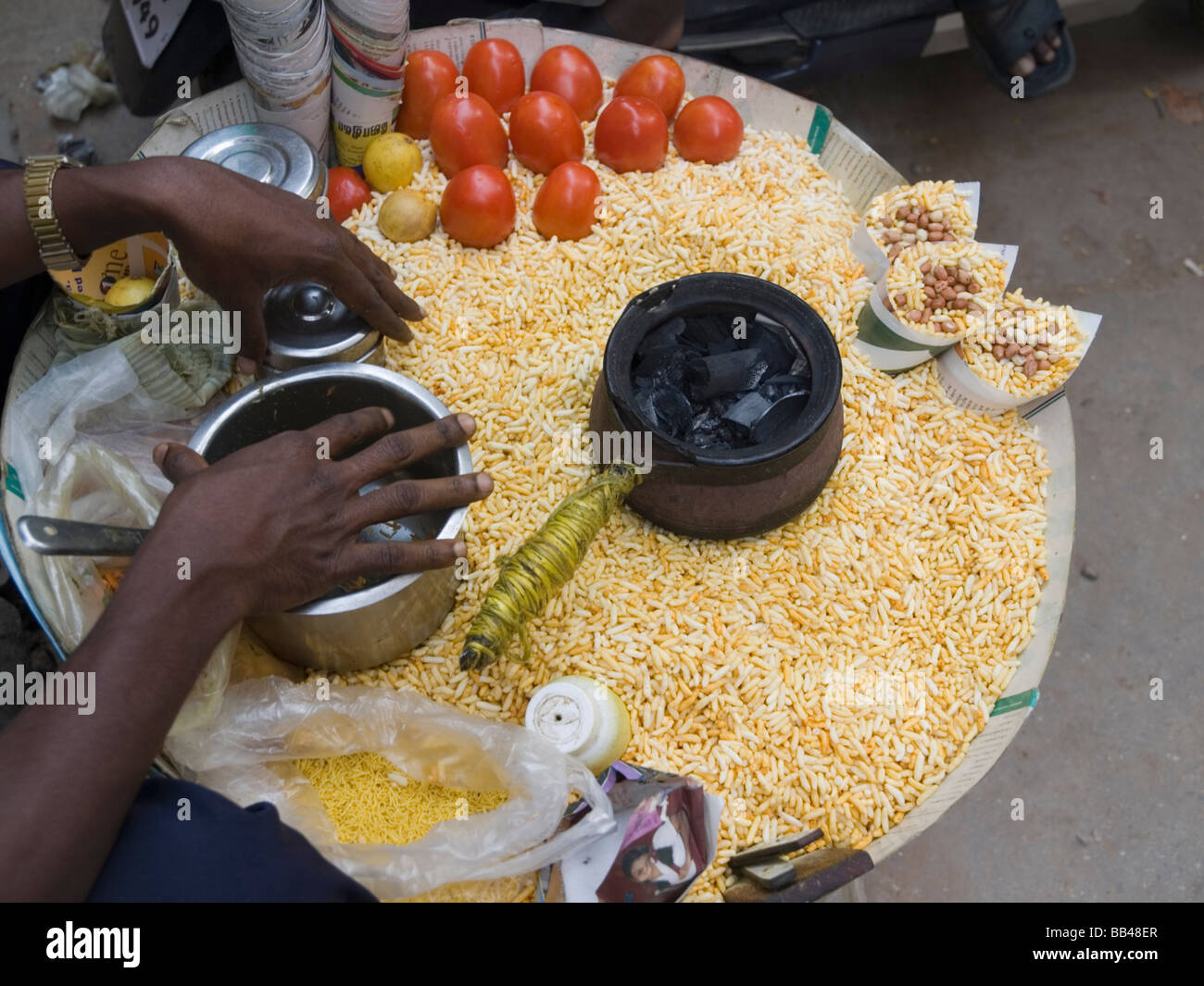 Meal india eating hands hi-res stock photography and images - Alamy