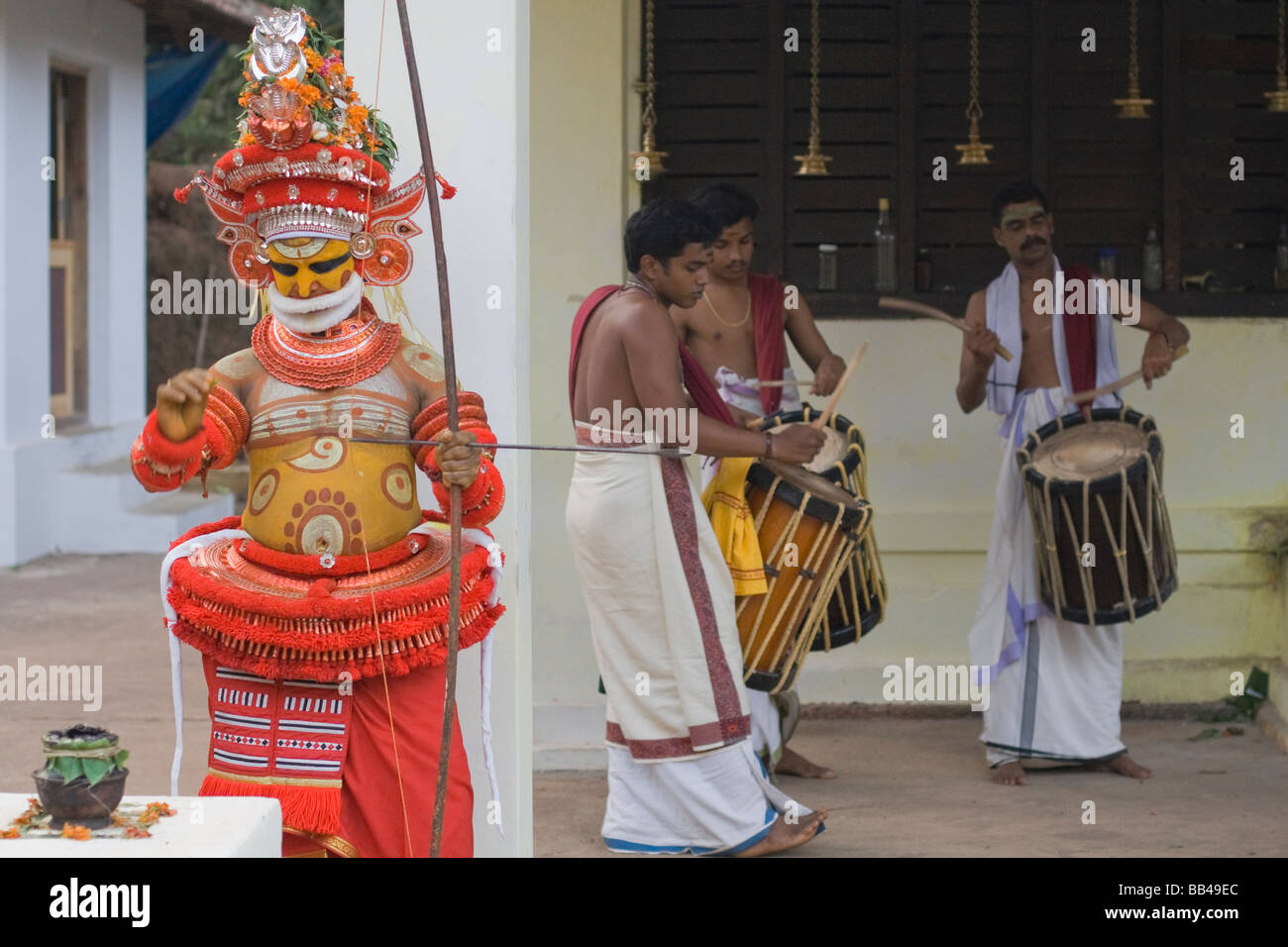 Sree Muthappan Theyyam as Vishnu in Kerala, India Stock Photo - Alamy
