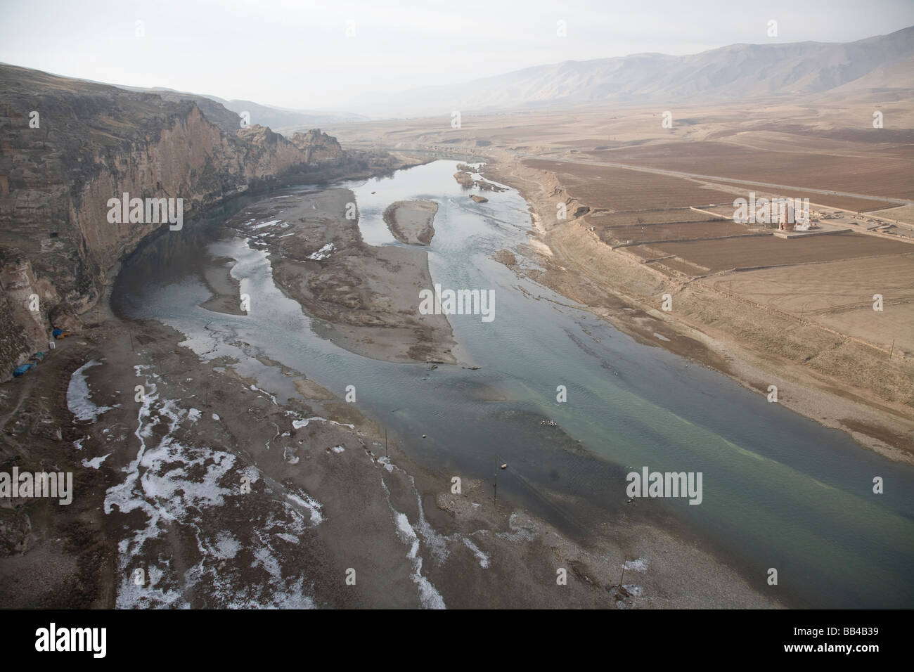 Tigris River Valley in eastern Turkey Stock Photo - Alamy
