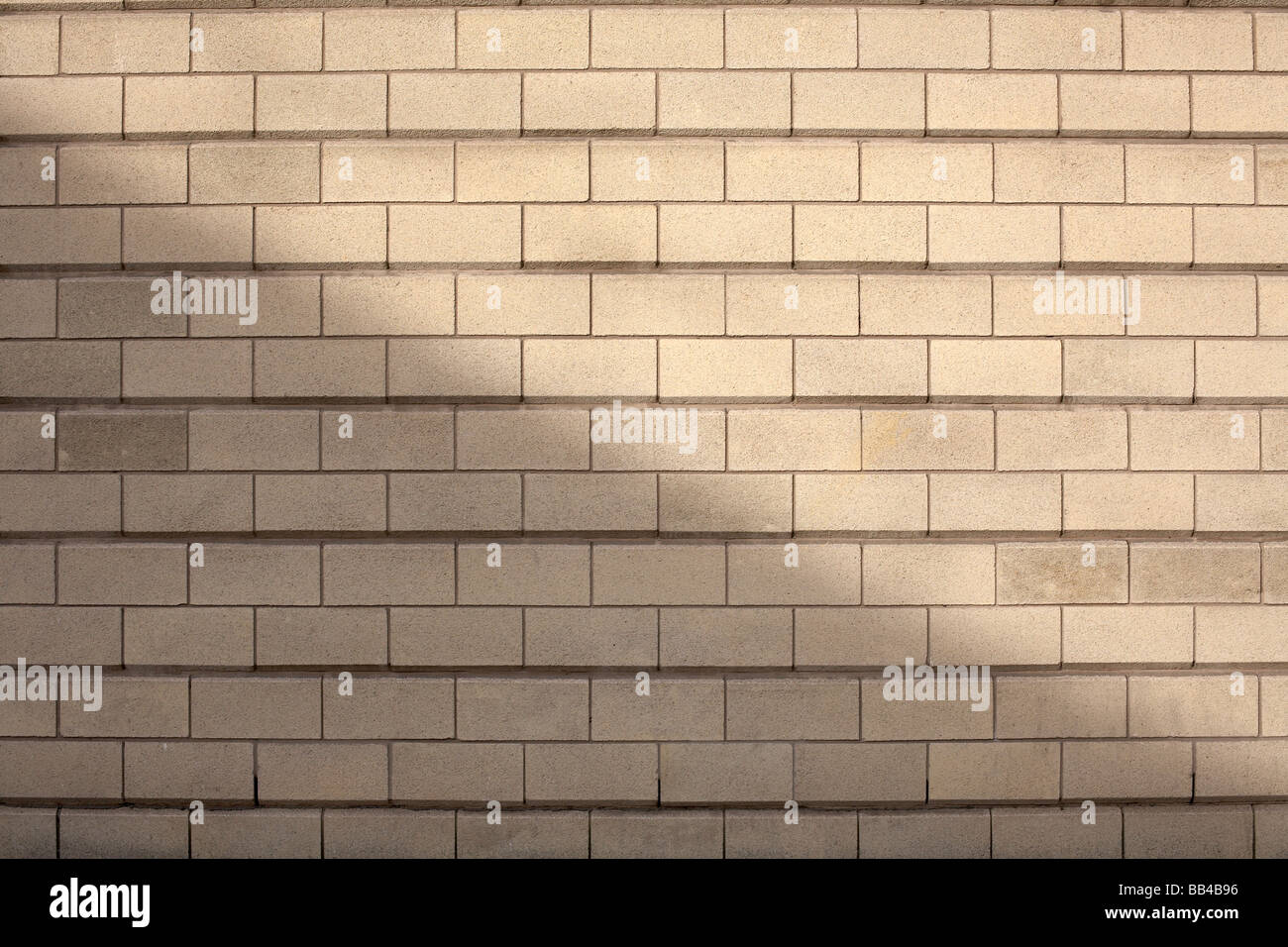 Diagonal brick wall hi-res stock photography and images - Alamy