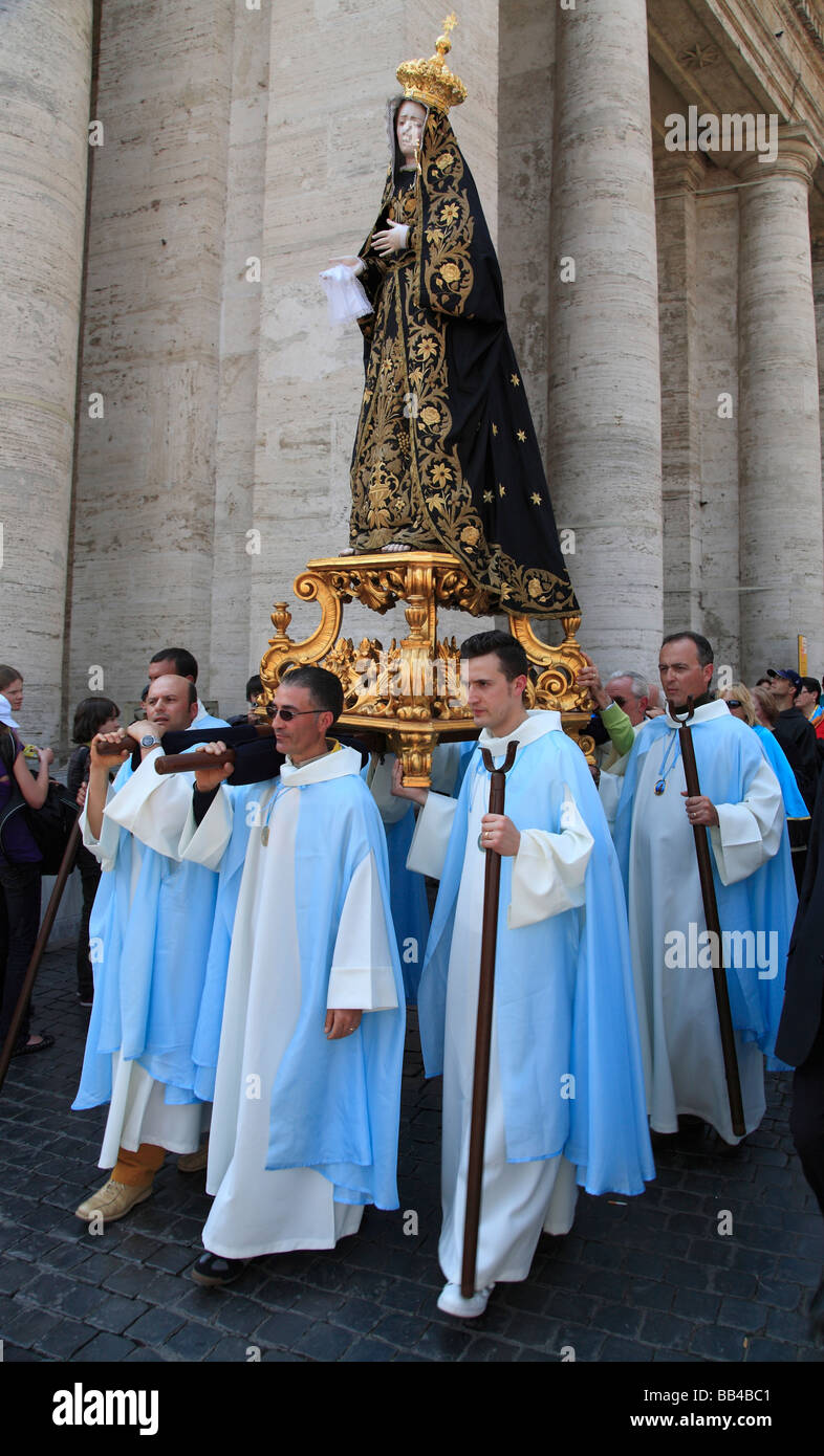 Rome religious event hi-res stock photography and images - Alamy