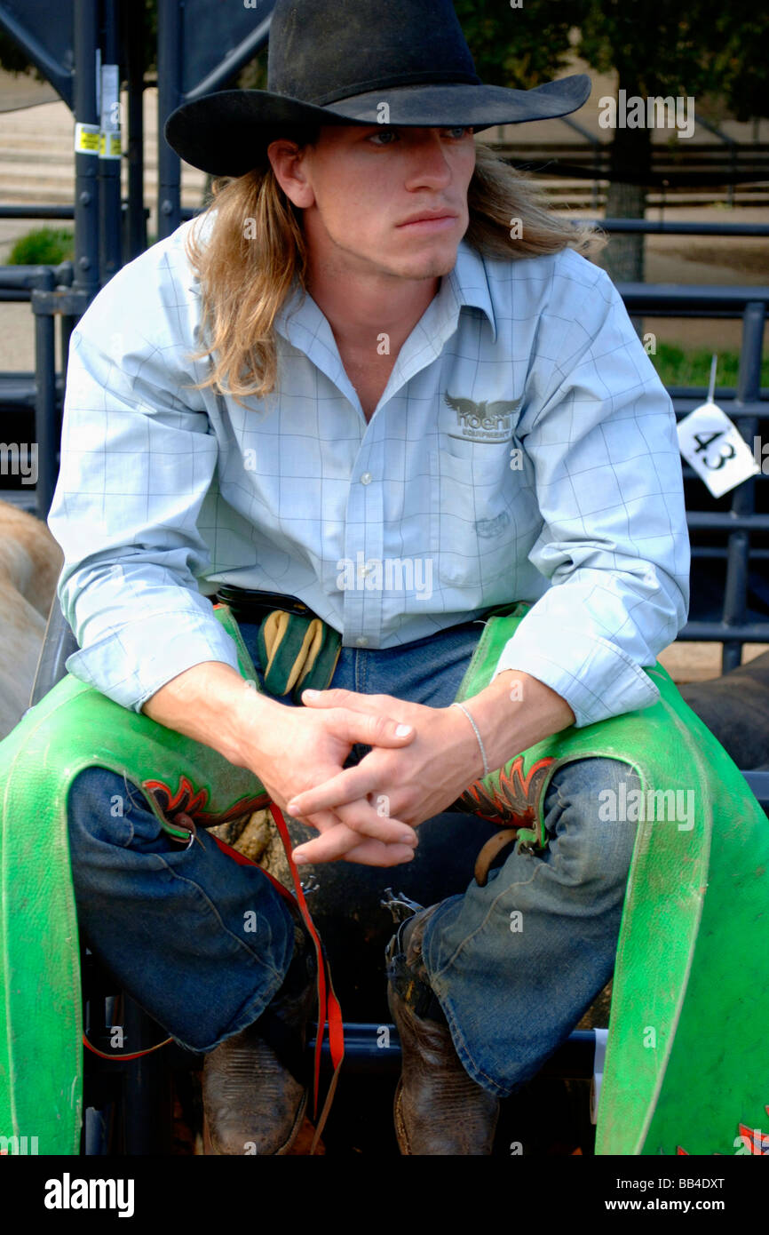 Old rodeo cowboys hi-res stock photography and images - Alamy