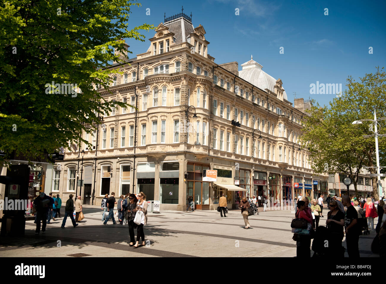 Exterior The luxury 5 star Parc (Park) Hotel Cardiff City centre Wales ...