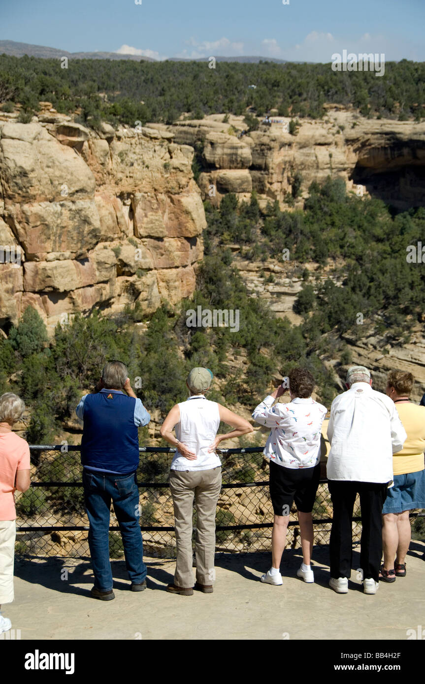Colorado, Mesa Verde National Park. Sun Point View pull out, Cliff ...