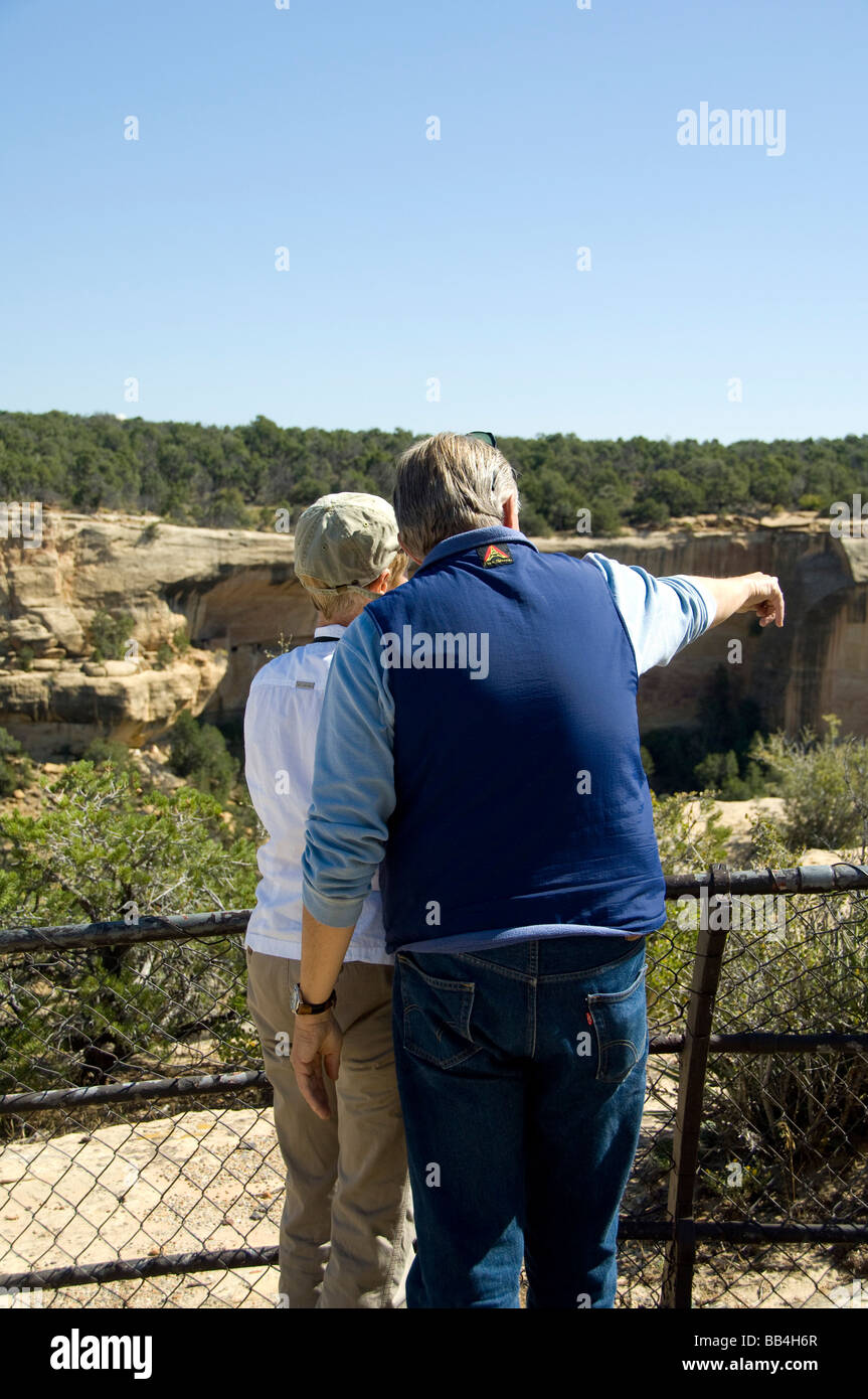 Colorado, Mesa Verde National Park. Sun Point View pull out, Cliff ...